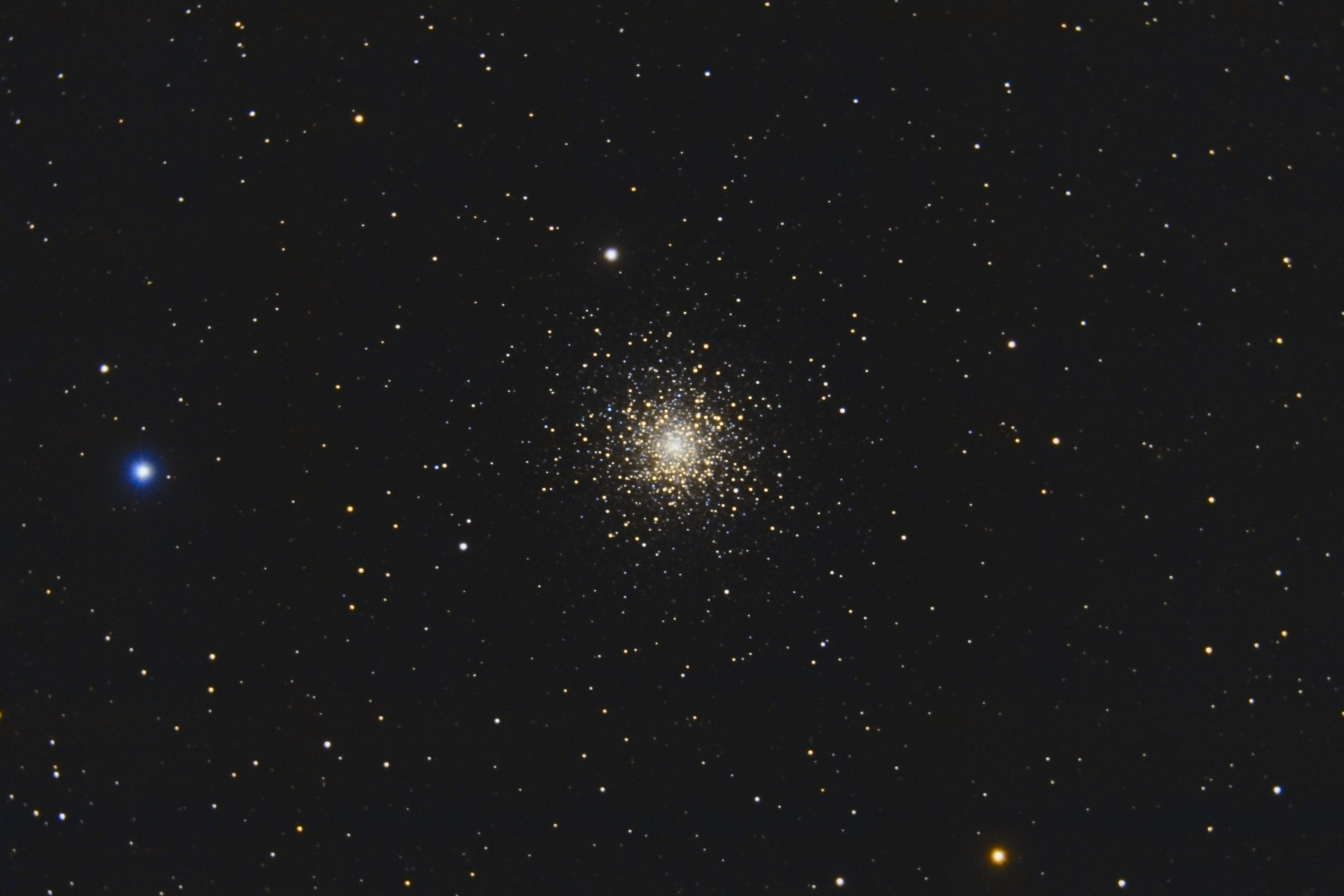 Astronomers Do It In The Dark - M15 - A Globular Cluster with a ...
