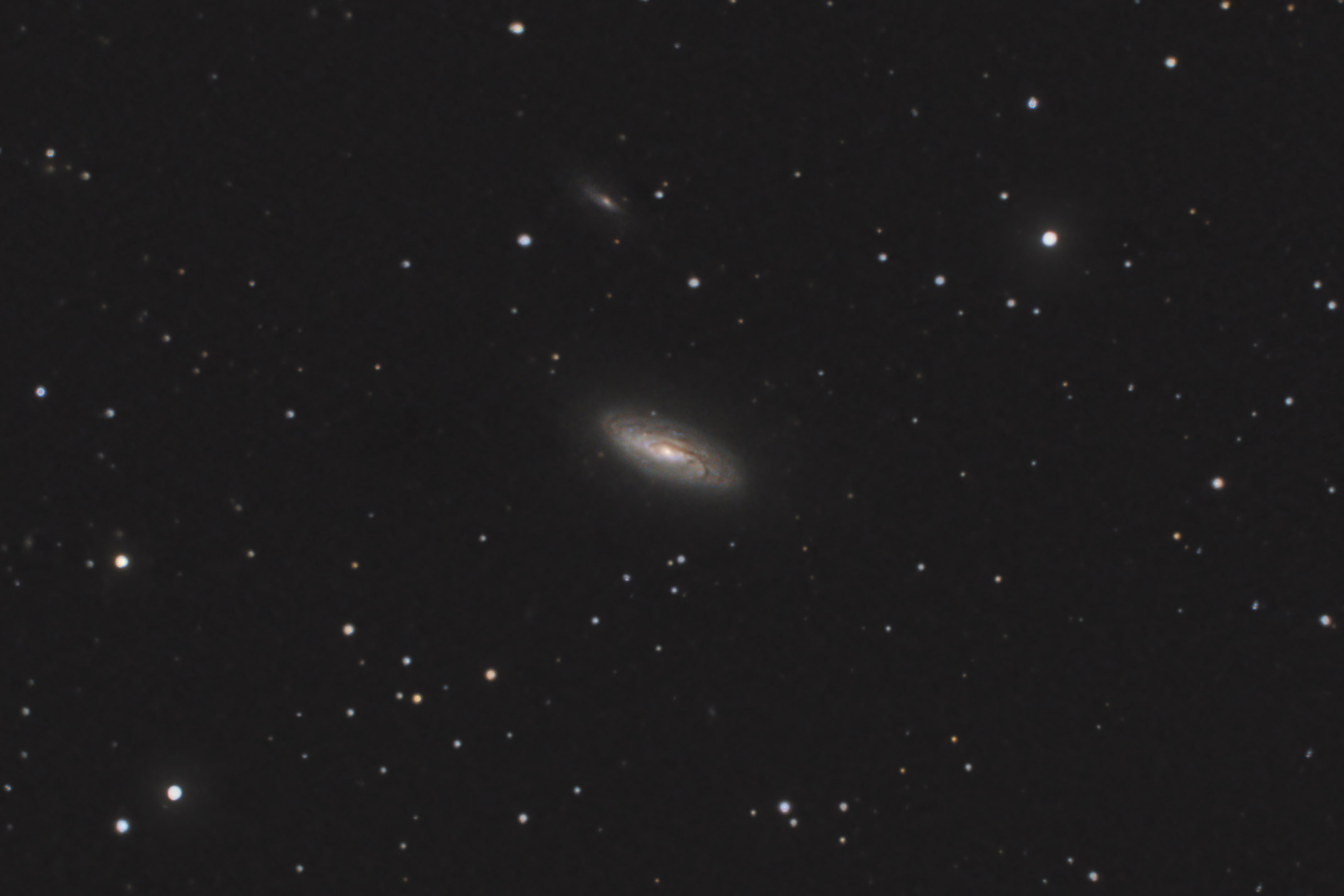 Astronomers Do It In The Dark - NGC 5005 - A Spiral Galaxy in Canes ...
